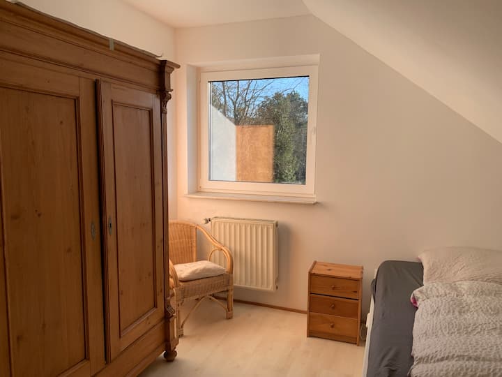 Zimmer In Einfamilienhaus - Kassel