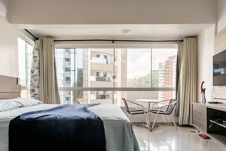 Studio Frente Mar Com Piscina Aquecida E Garagem - Balneário Camboriú