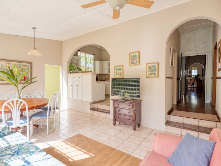 Lejeune's Garden View Apartment - Port of Spain