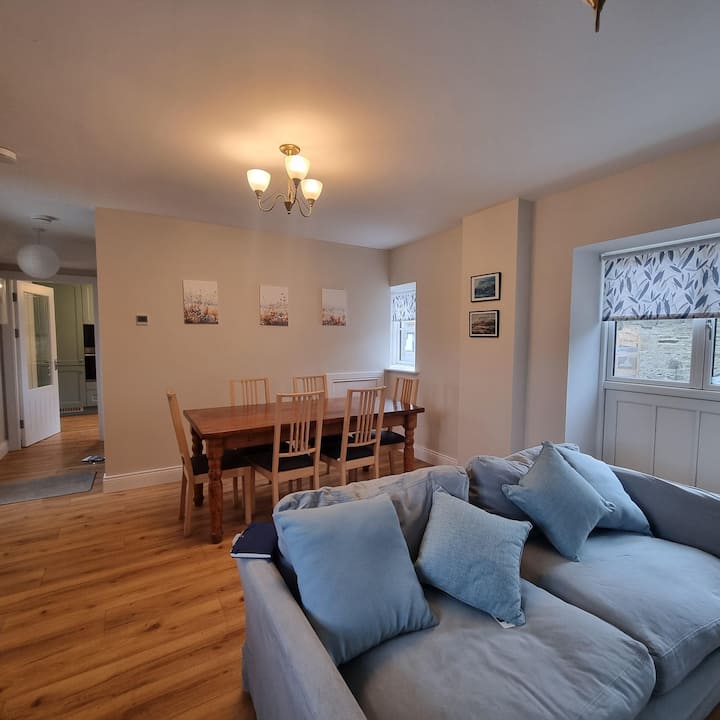 The Walled Garden Apartment - Blessington