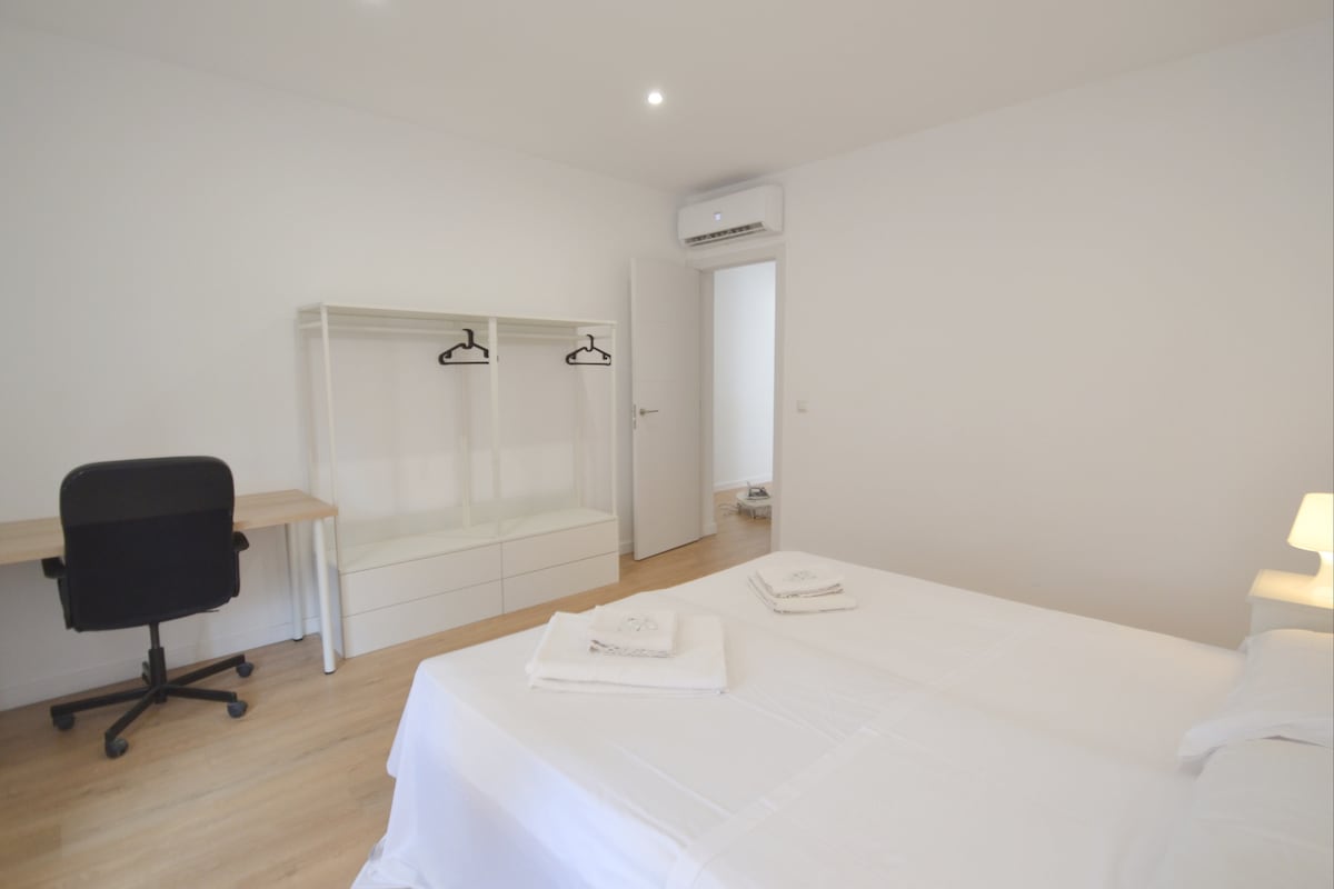 Apartment close to Paseo de la Blanquerna - Airbnb
