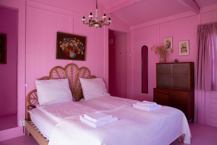 Uniek Roze Huisje! - Weesp