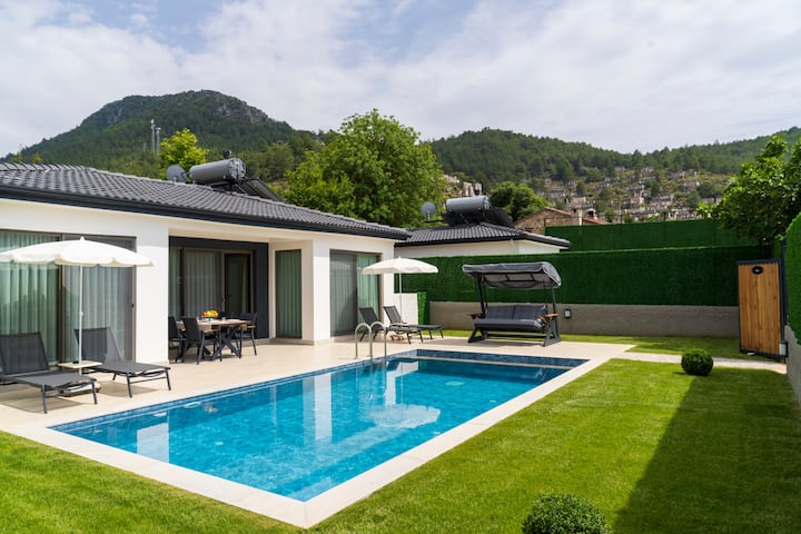 Kayaköy'de şıK Havuzlu Villa - Kayaköy