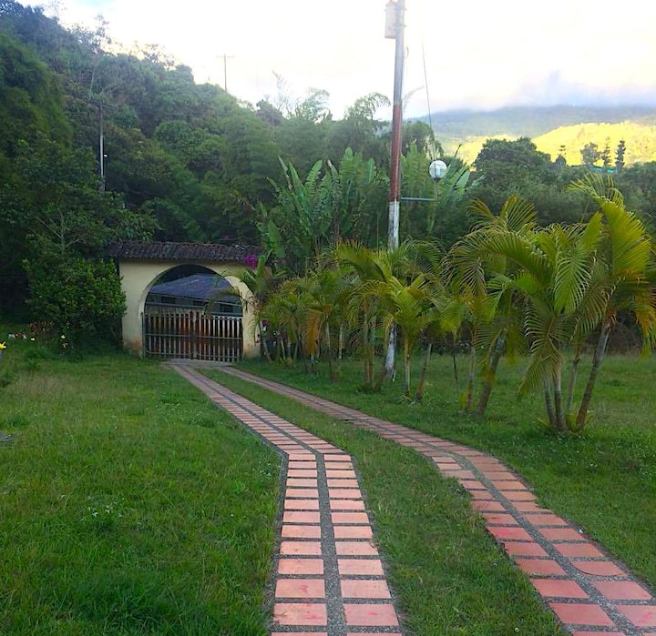 Finca La Mariela, Parcelación La Elvira Km18 - Cali