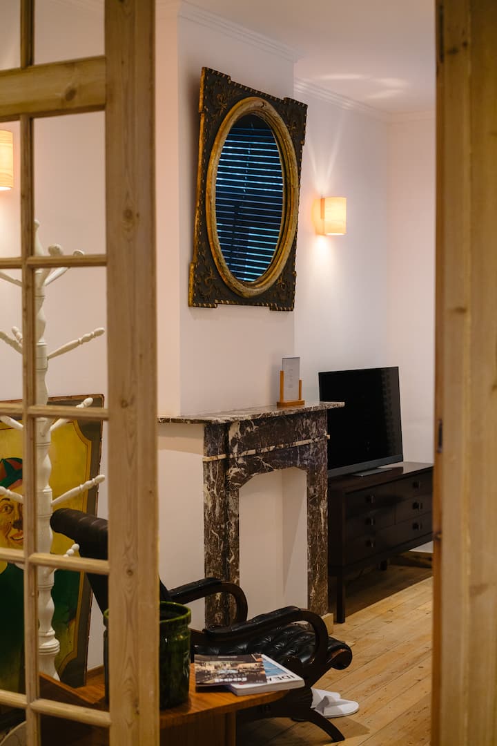 Renovated Suite In Protected 1929 Building - Ostende