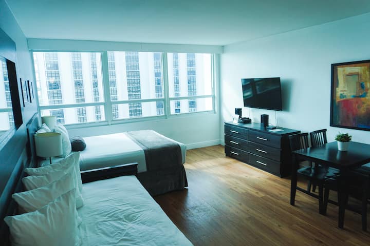 Shine Suites Studio - Miami Beach, FL