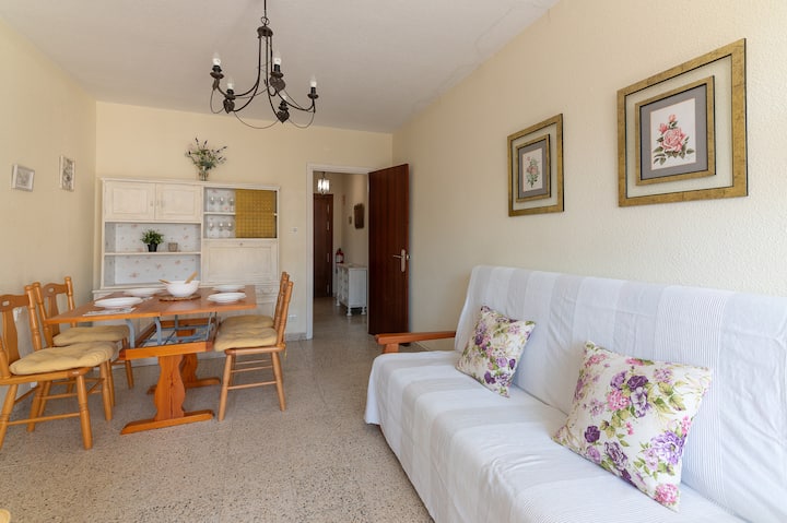 Piso Con Terraza, 50 M De Playa. - Suances