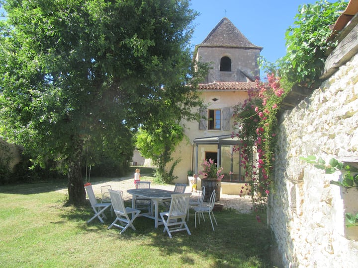 Gîte Saint Aignan - 12 Personnes - Aubeterre-sur-Dronne