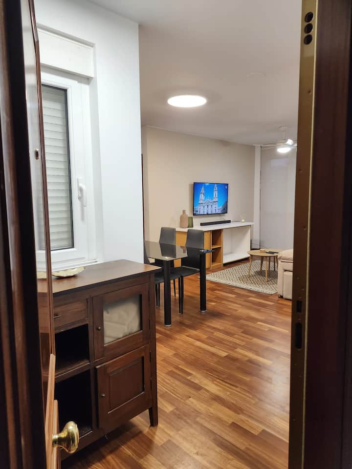 Apto Carballo - Netflix Y Calefacción - Carballo