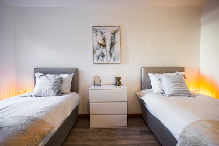 Spacious Four Beds With Free Parking Near Centre - Southampton