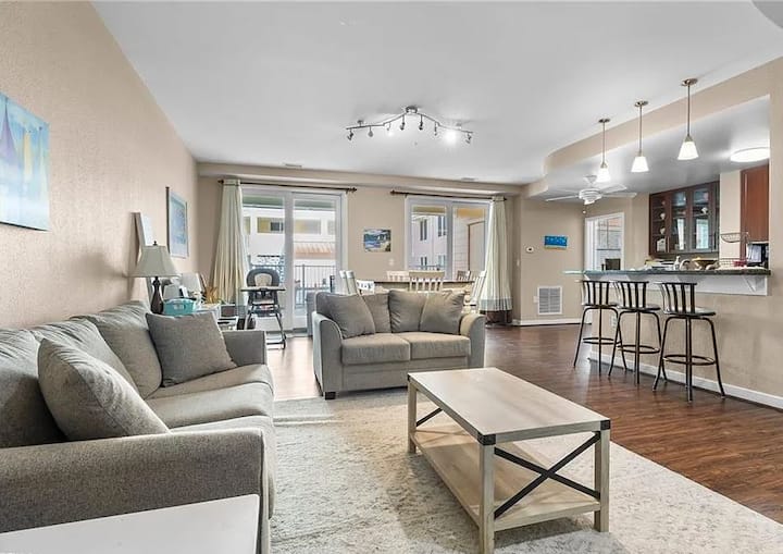 114b 3/2 - Sandbridge Beach, VA