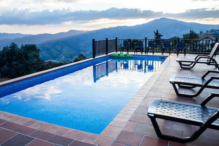 Finca Con La Mejor Vista Hacia Medellín - Bello, Colombia
