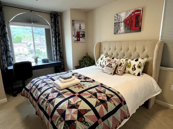 Comfy Queen Bedroom In San Jose - Milpitas, CA