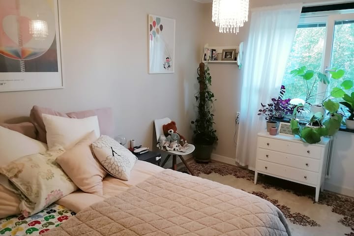 Cosy Apartment In Quiet Area, 20 Min. From City - Stockholm