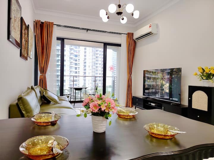 5 Beds Garden Family Suite/netflix/premium Bedding - Johor Bahru