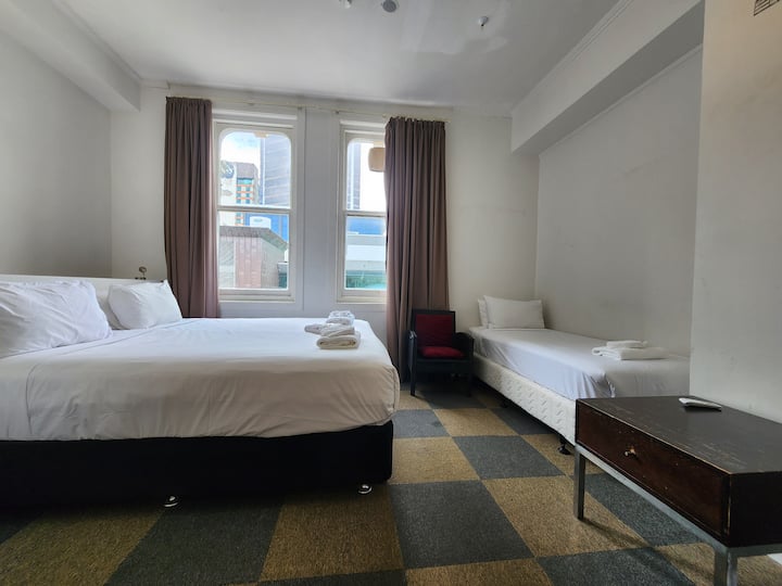 Heritage Hotel, Bar & Restaurant - Auckland