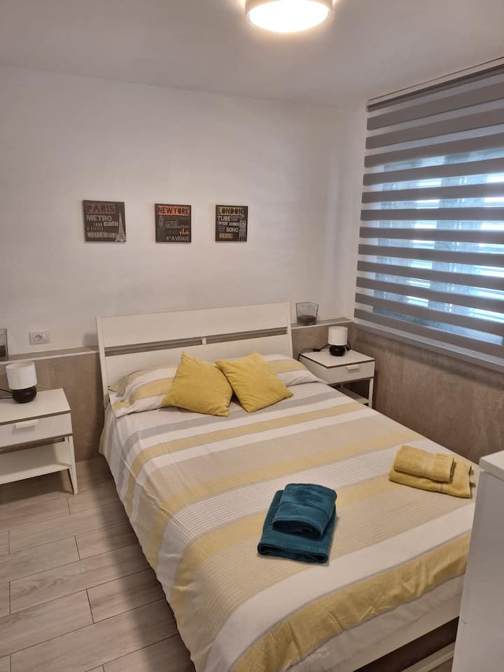 Casa Con Jardín A 50mts De Playa - Bueu