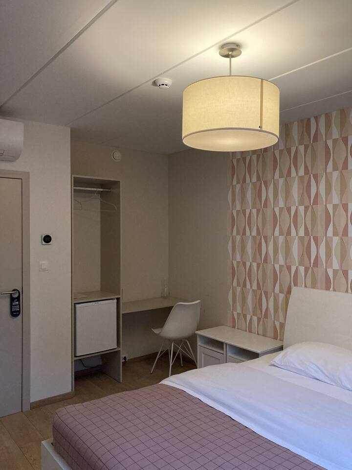 Chambre Douillette Avec Parking Privé Gratuit - Tournai