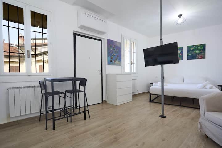 Flat Number 16 - Milão