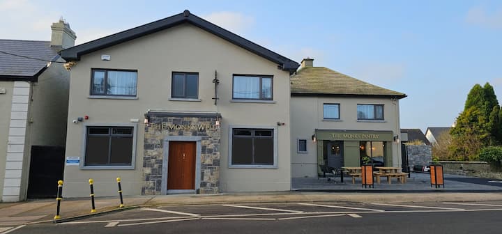 King Room At The Monks Quarters - Ennis
