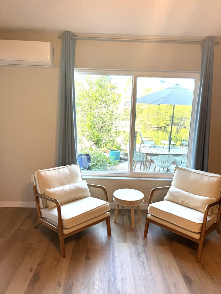 Lake View Condo - Siesta Key, FL