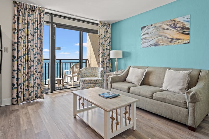 Oceanfront Balcony Condo Pools Hot Tub And Kitchen - South Carolina