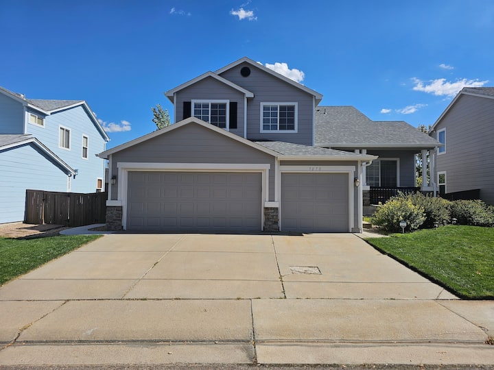 Luxurious Highlands Ranch Home - Highlands Ranch, CO