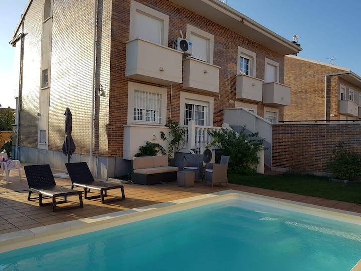 Chalet Villa María - Nambroca