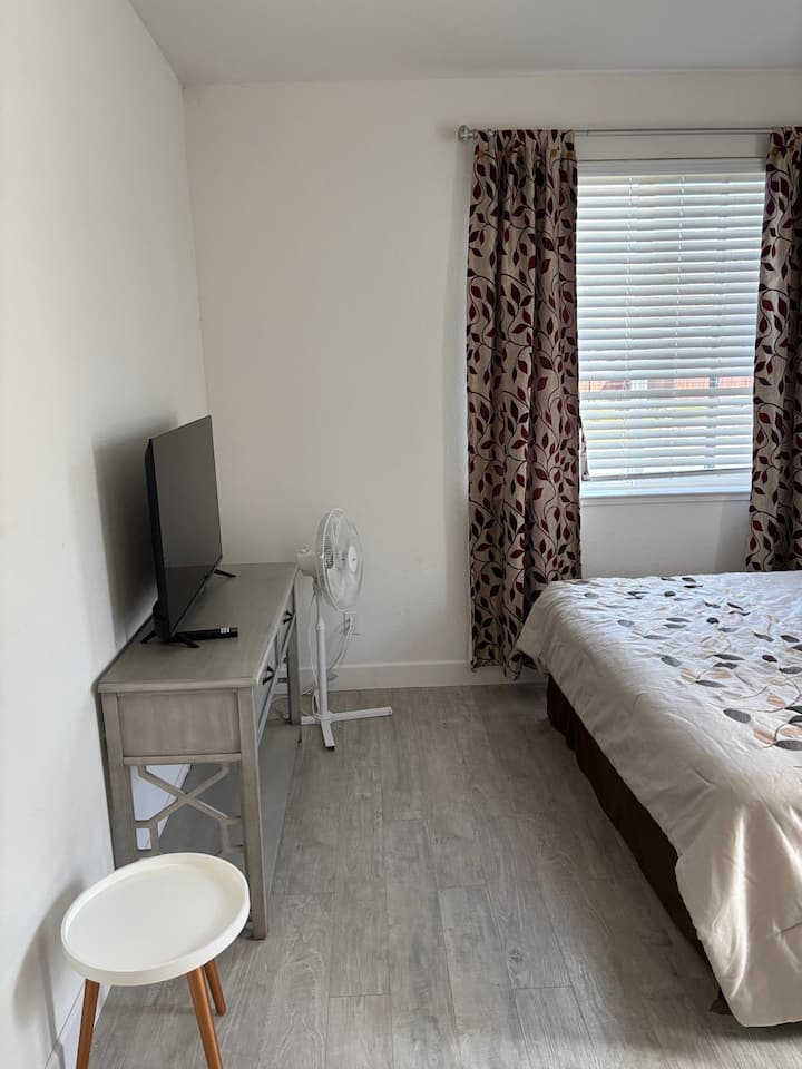 Private Suite In Folsom - Folsom