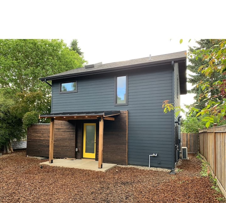 Modern Loft Hideaway In Se Portland - Portland, OR