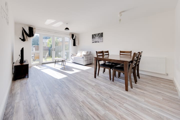 En-suite Double Bedroom In Share Guest House - Rea - Reading