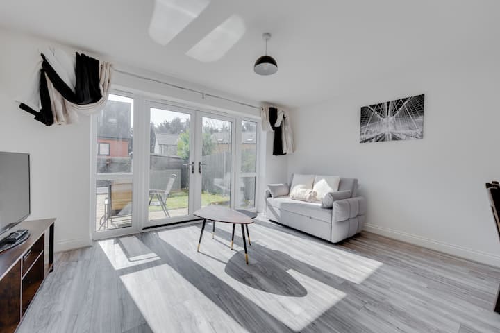 Spacious Double Bedroom In Reading Guest House - Reading