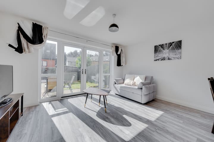 Spacious Double Bedroom In Reading Guest House - Reading