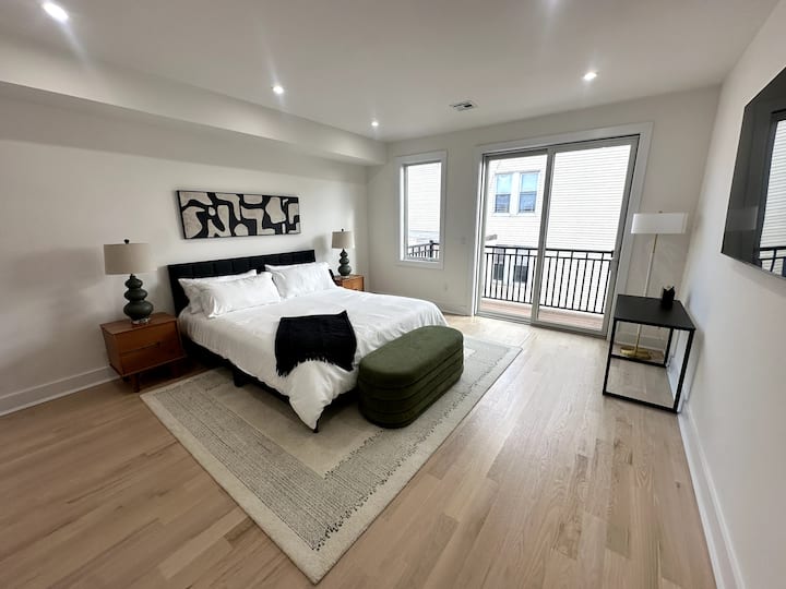 Modern Luxury Condo +  Roof Deck | 15 Mins To Nyc - Jersey City, NJ