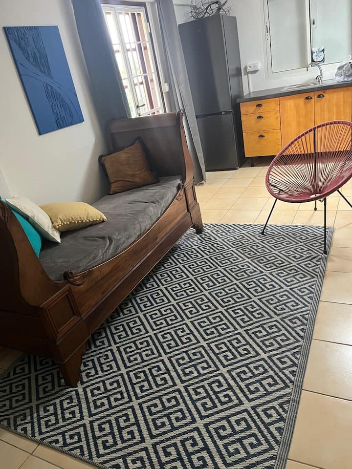 Appartement Meublé Trois Pièces - Cayenne