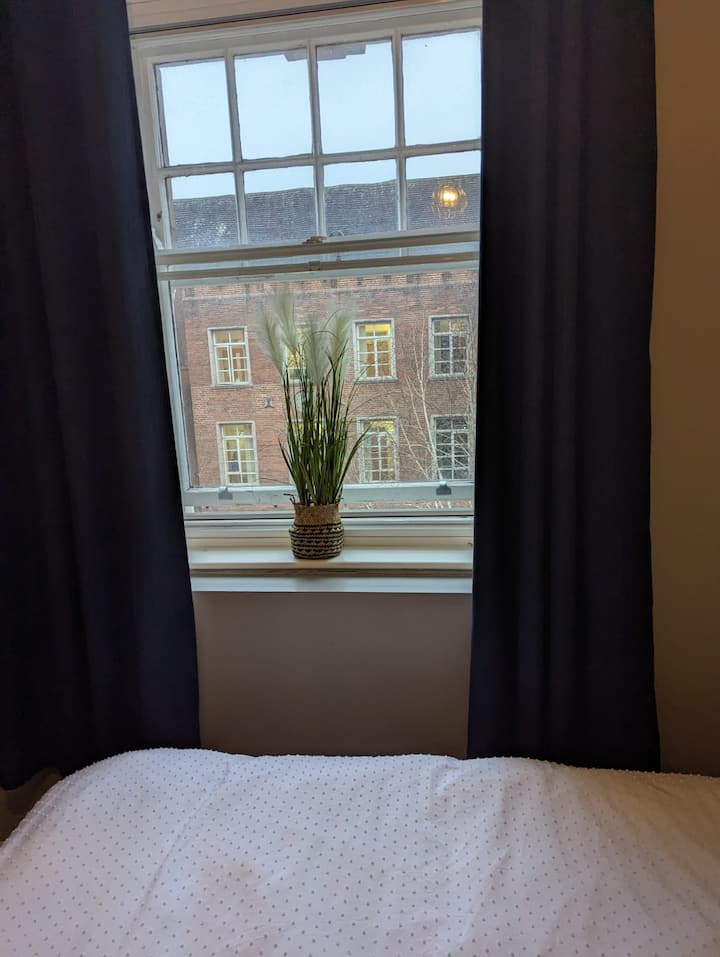 10miles To Manch Airport, Free Parking &Fast Wifi - Crewe