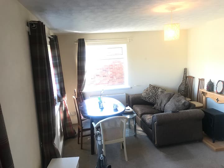 Large Room,dining, 2xbed Allocated Bathroom Extra - Monmouth