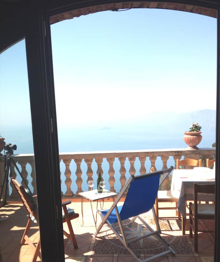 Living In Path Of The Gods
Nth Star Goddess House - Agerola