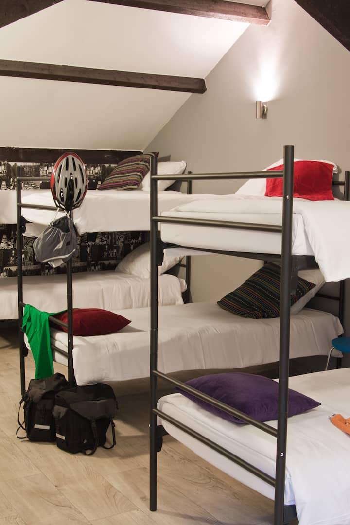 Bed 6- Persons Dorm - Bunk Style - Alkmaar