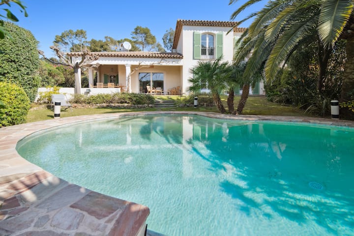 Charmante Villa Proche Mer - Cogolin