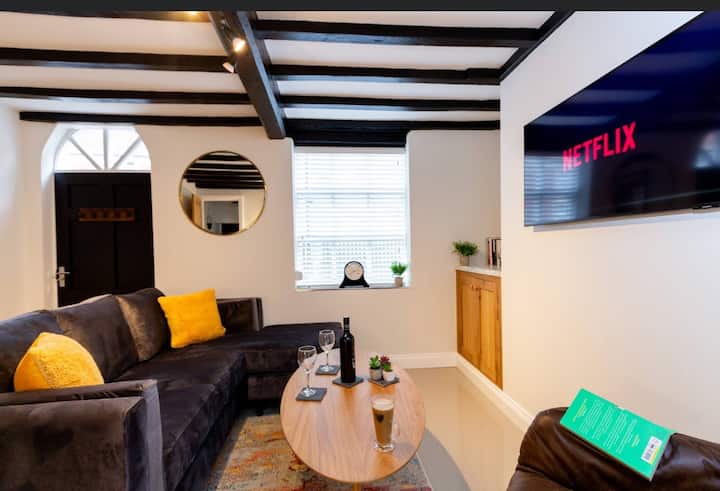 Beautiful Grade 2 Listed Cottage - Derbyshire
