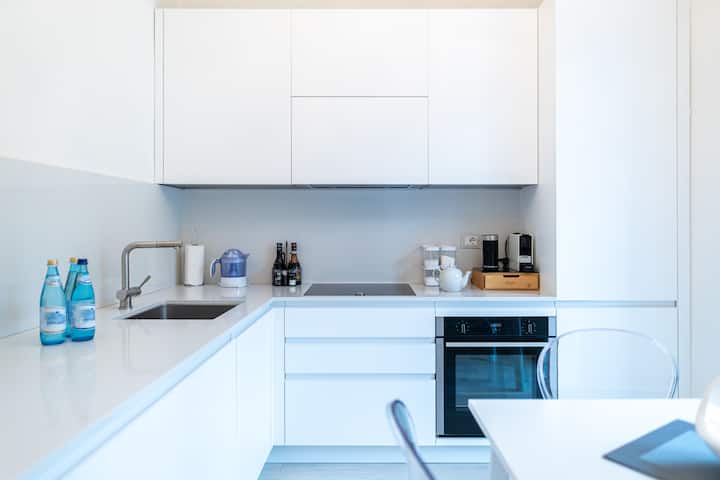 Luxury & Privacy, 3 Double Bedrooms, Garage - Merano