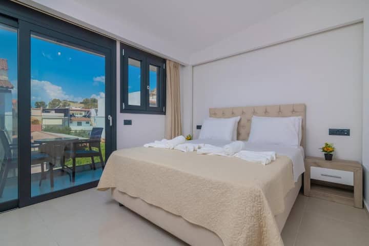 Ervin's Downtown Apartment - Zante