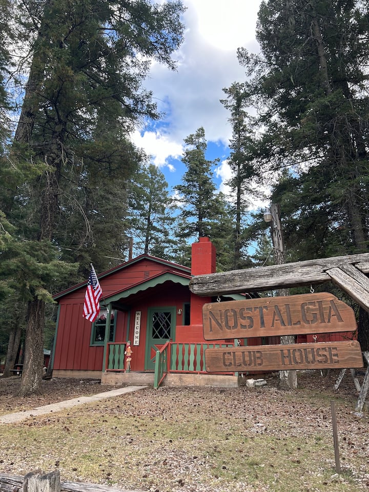 Nostalgia Clubhouse - Cloudcroft, NM