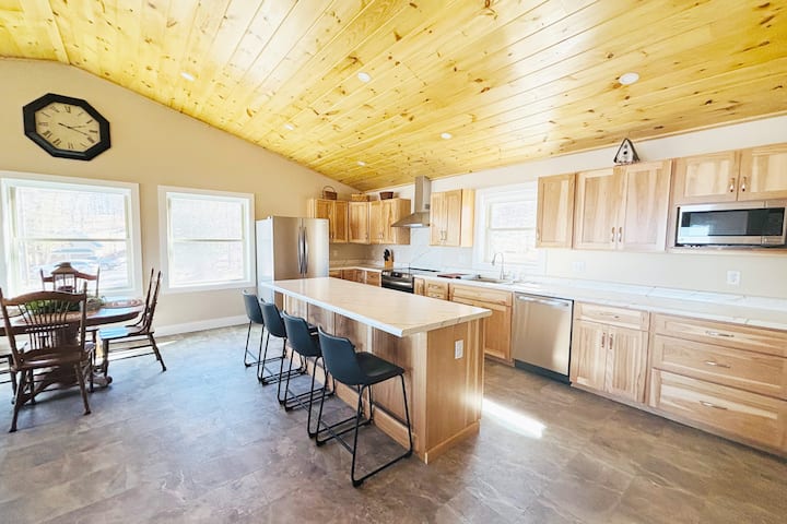 Lakeview Loft At Kunkel Point - Gloversville, NY
