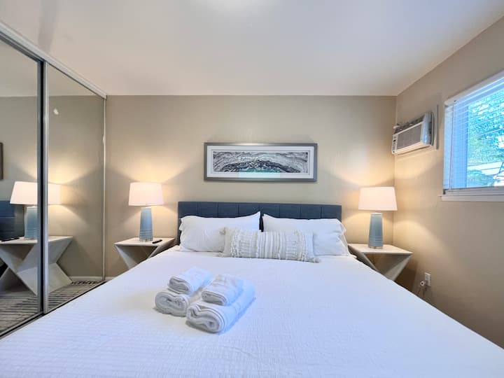 Comfort & Convenient In Central 2br/1ba - Mountain View, CA