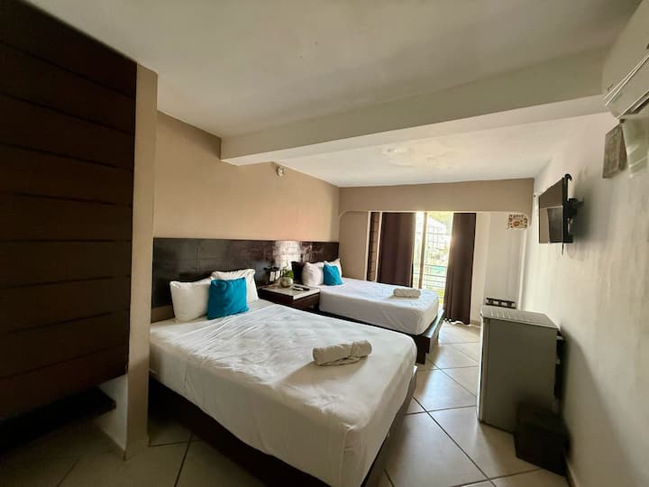 Doble Suite With Balcony @ Muluc Playa - Playa del Carmen