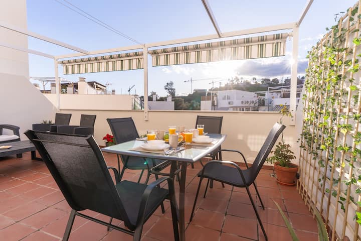 Aqua Benalmadena Beach-2 Bedrooms, Terrace & Pool - Benalmádena