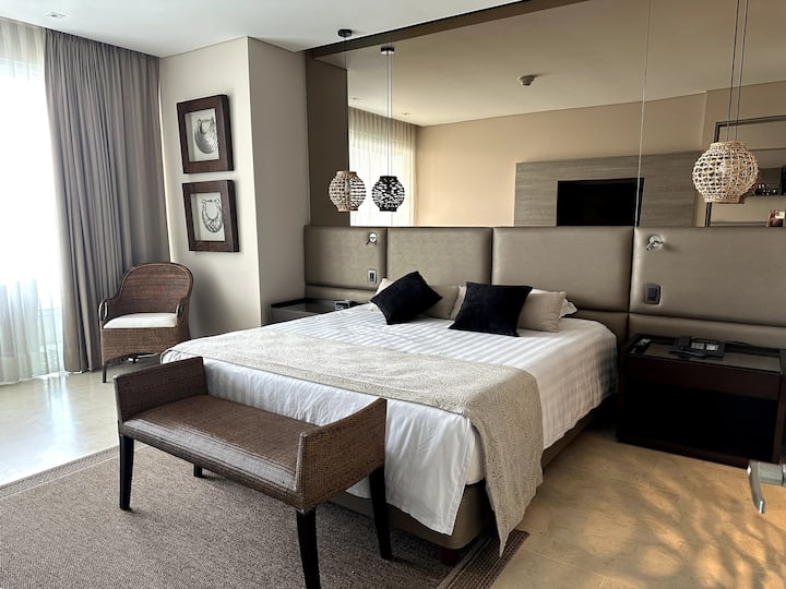 Modern 1br Apartment Inside Luxury Hotel - Cartagena