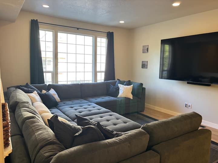 Y Mountain Modern - Provo, UT